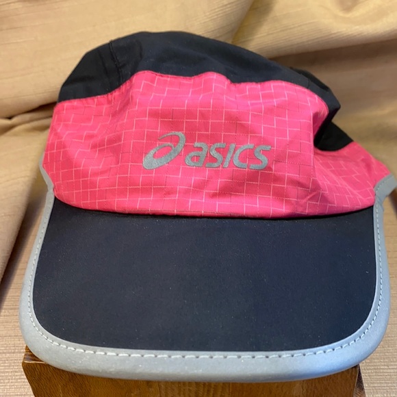 Asics | Accessories | Asics All Weather Reflective Edge Hatcap | Poshmark